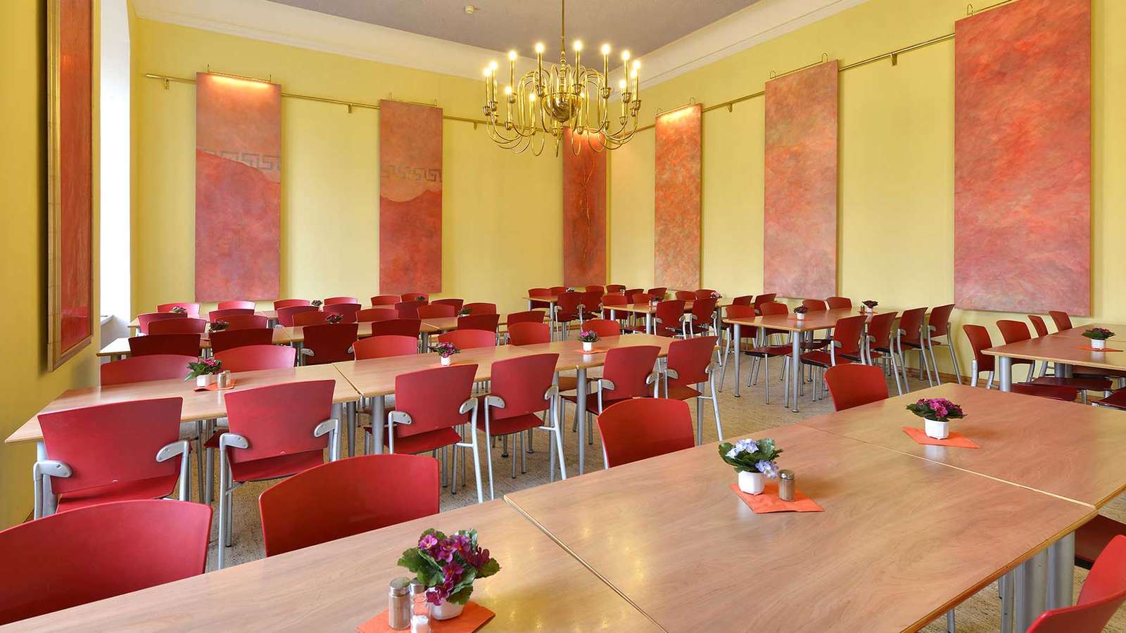 Gut & günstig: Leckeres Kantinenessen im Justizpalast - IN München ...