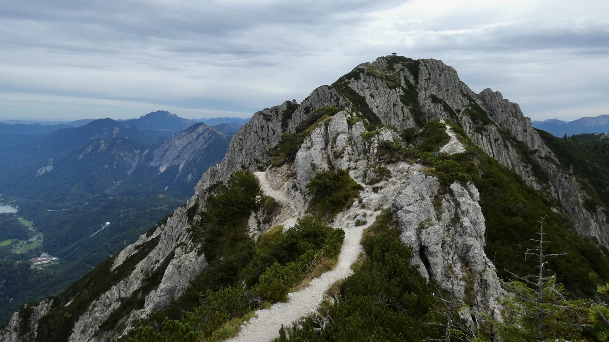 9 Berge bei München - die besten Wanderrouten - IN München